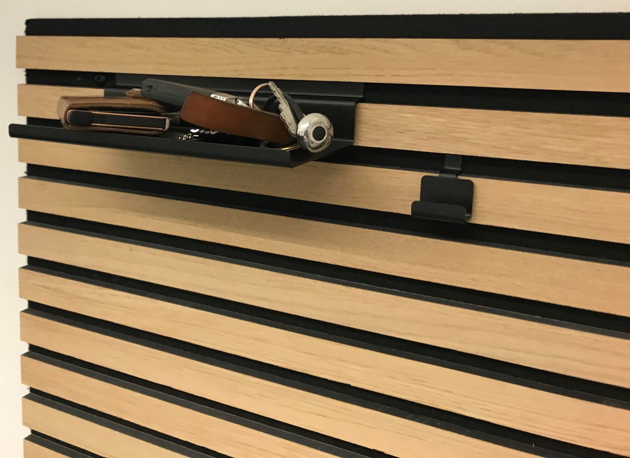 Hylde til vandrette akustikpaneler - 20cm, sort » Køb online hos ...