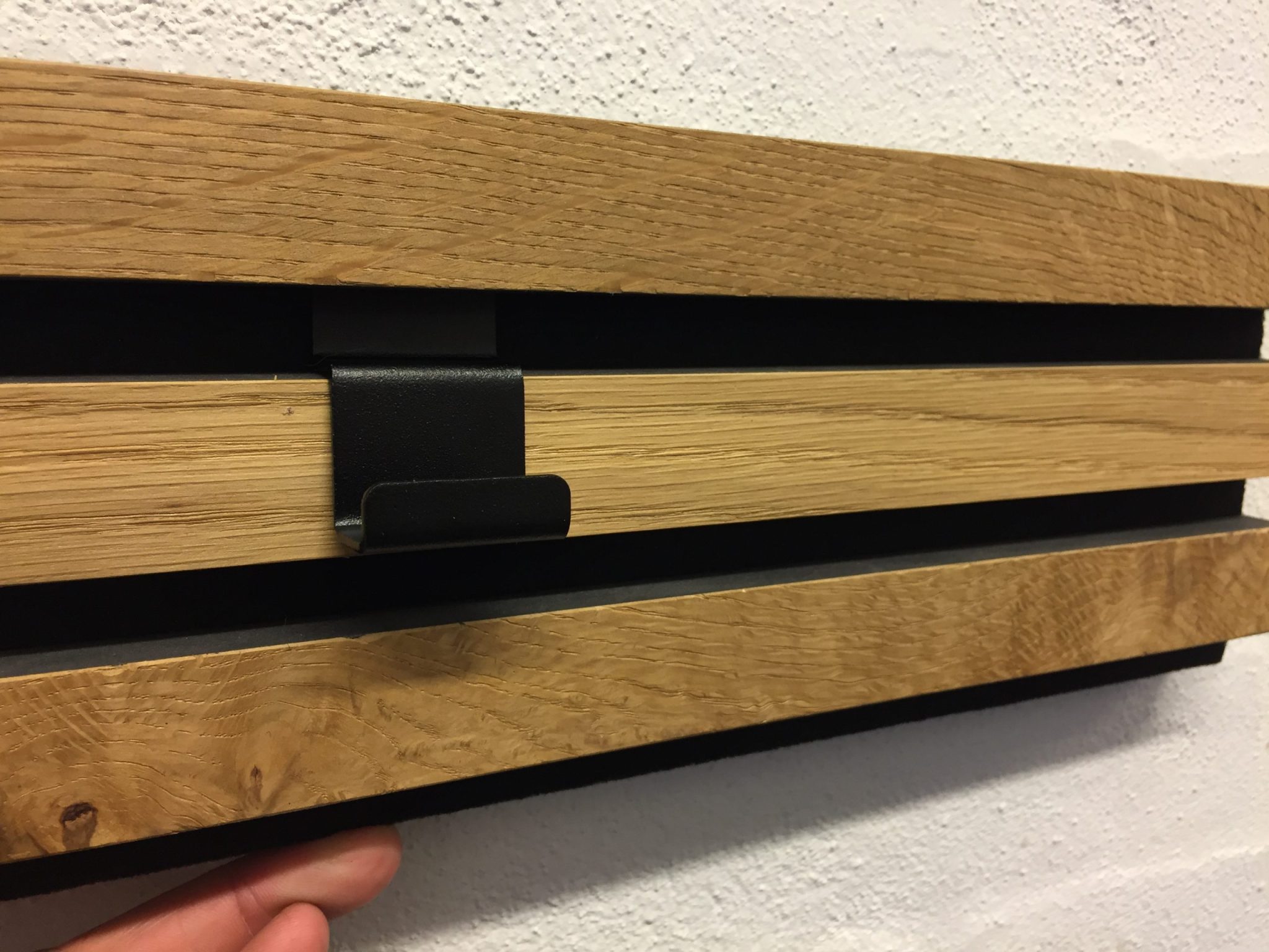 Knag til vandret akustikpanel, sort » Køb online hos Wallshop.dk