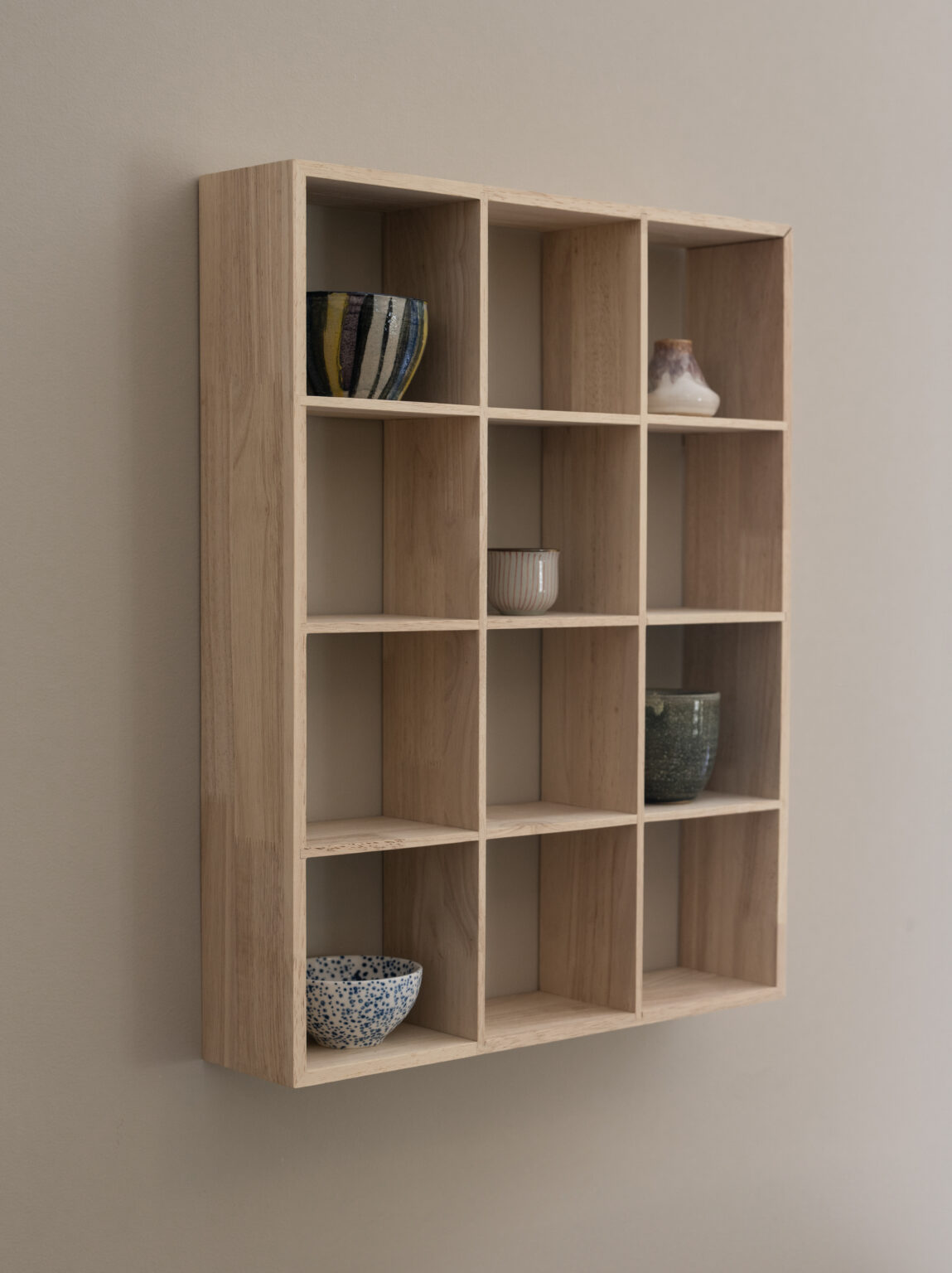 Hâws Nooka reol i eg - Wallshop.dk